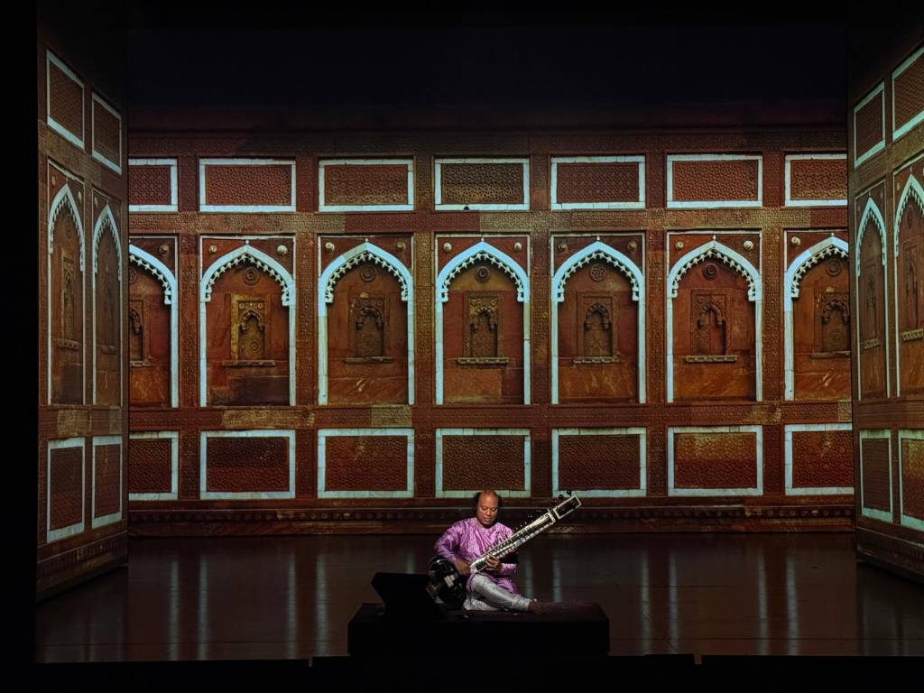 Taj Mahal rehearsal photos | Grange Park Opera